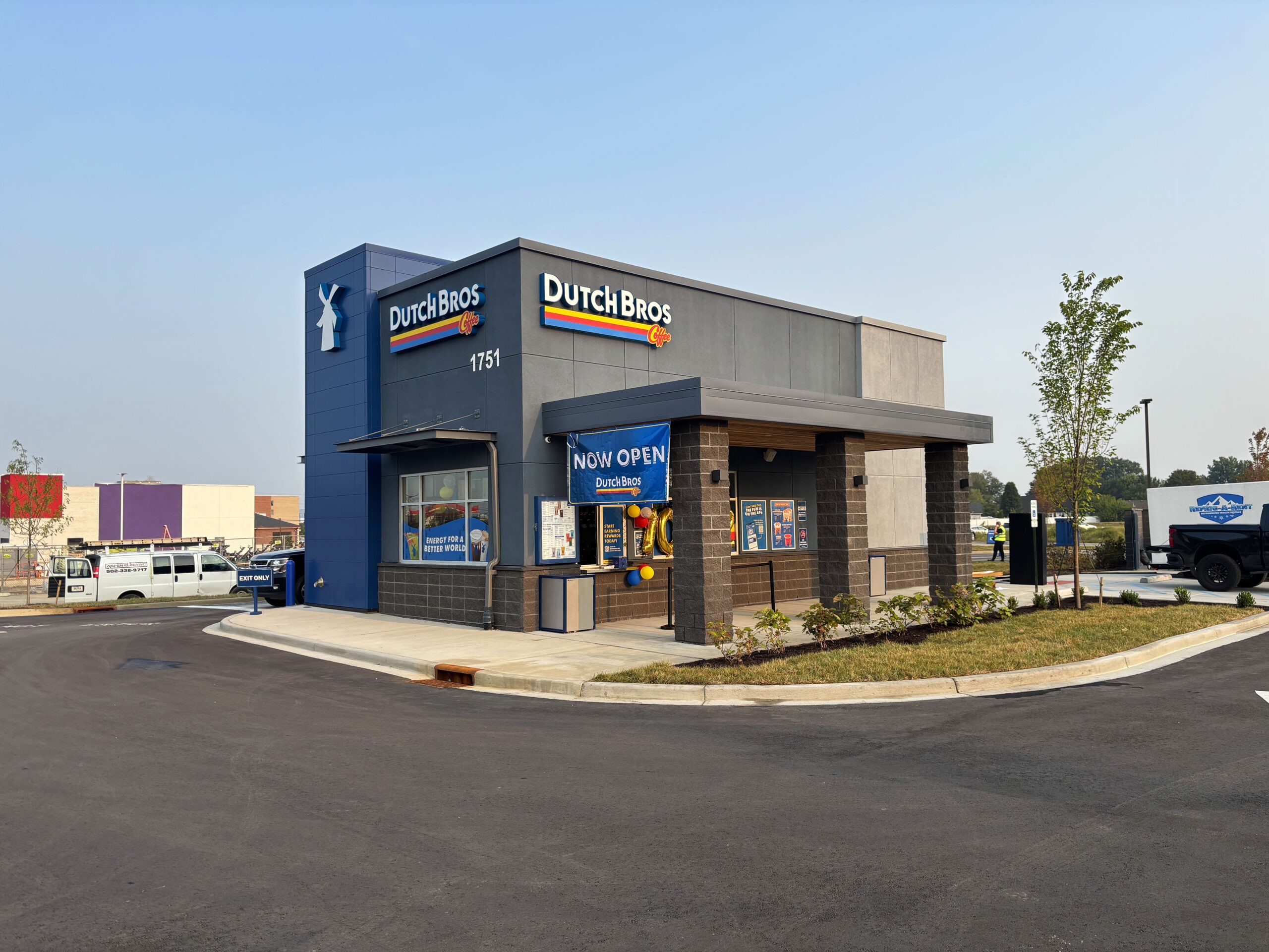 Dutch Bros opens first Southern Indiana location - TRIO CPG